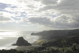 Piha Beach | PhotoTale