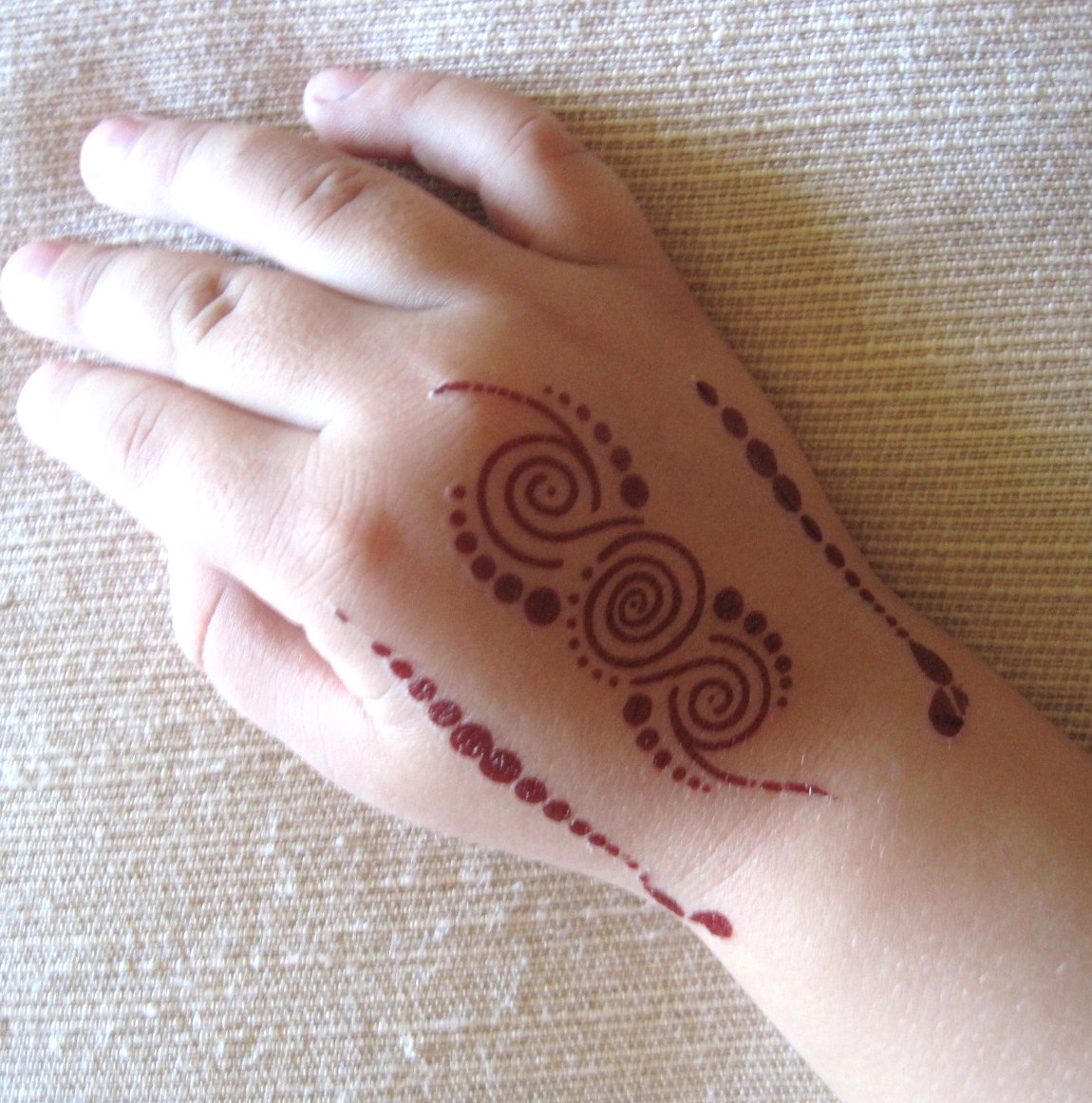 jikits: mehndi machine