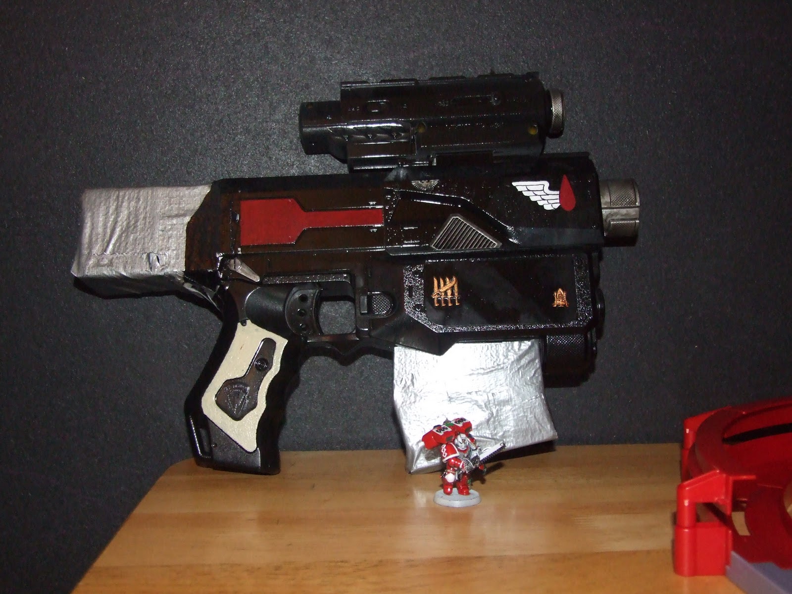 Codex Imperialis: Finished Bolt Pistol Build