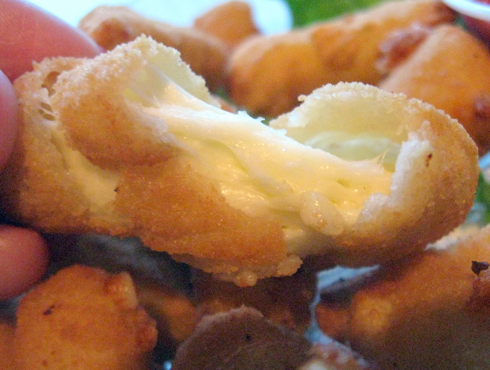 Lose 20 Pounds In 10 Weeks: Fantasy Food Friday...Deep Fried Cheese Curds!