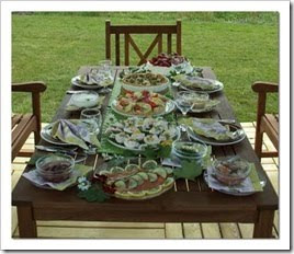 Puma Sueco: Comida en Midsommar: Arenque en escabeche con cebollas rojas