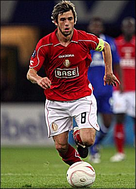 Arsenal FC: Steven Defour Bio