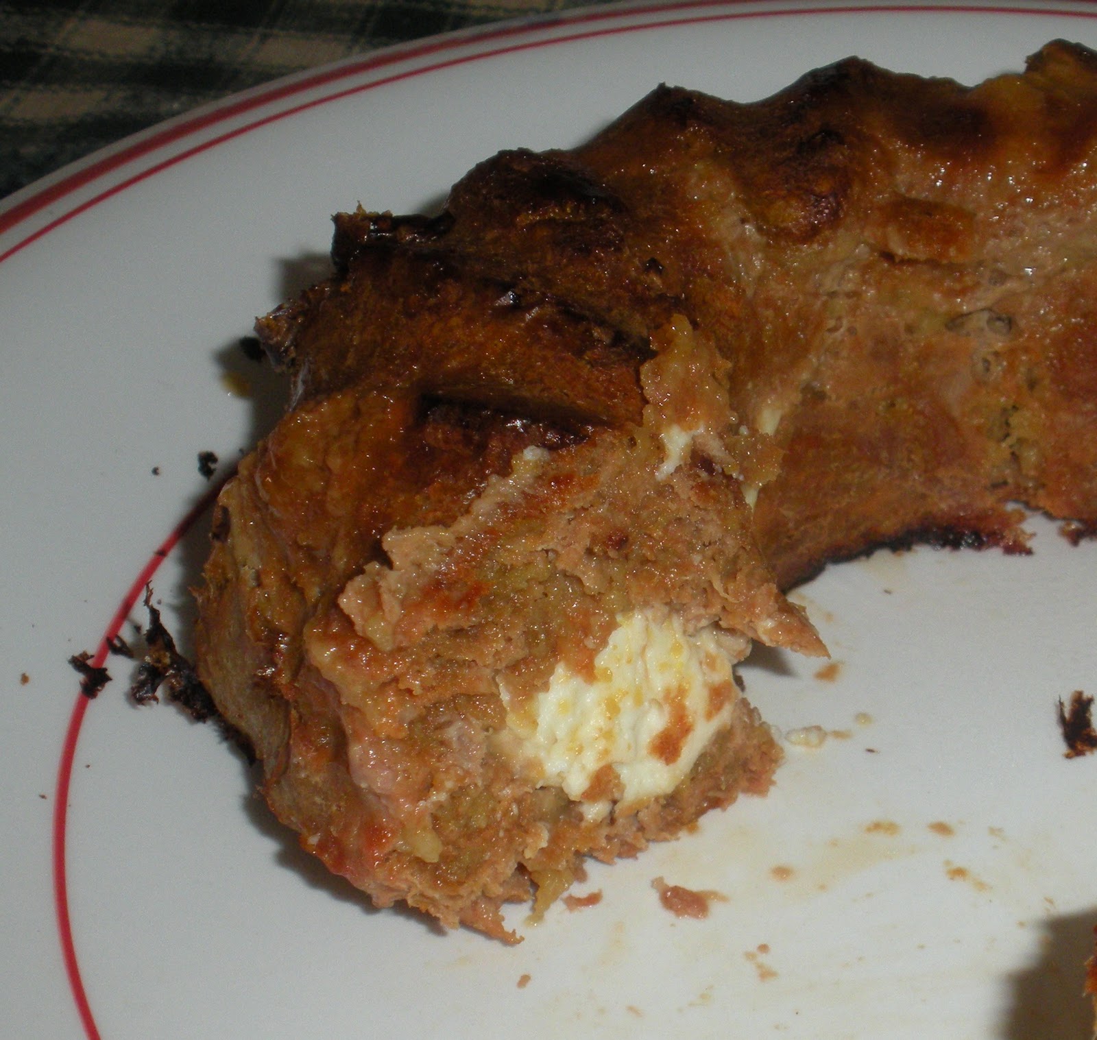 The American Homemaker: String Cheese Meatloaf