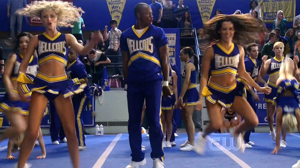 every1gozzipbuzz: Ashley Tisdale and Aly Michalka Show Off Their ...