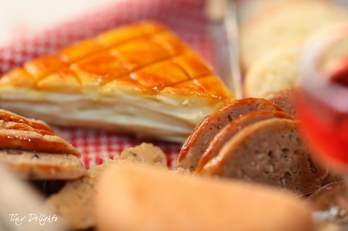 Tiny Delights: Cheese board with homemade bread