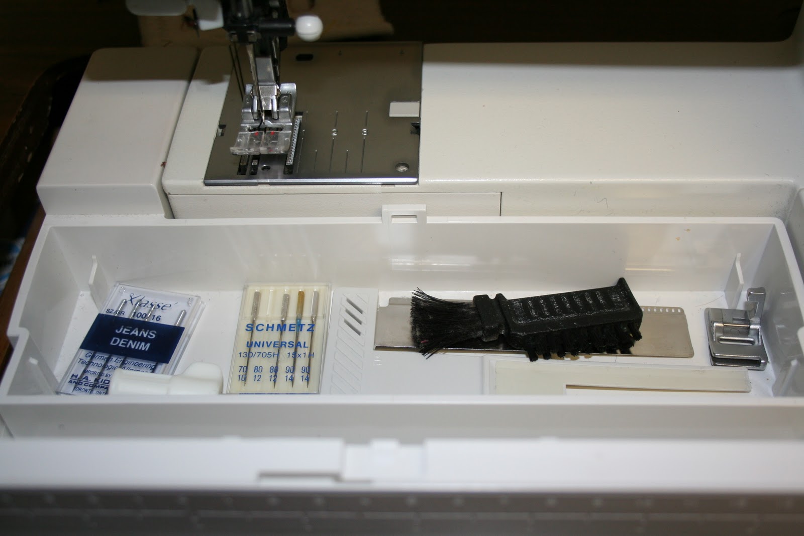 Tammy's Craft Emporium: Pfaff 7510 (Phyllis) Manufactured in Germany 1995