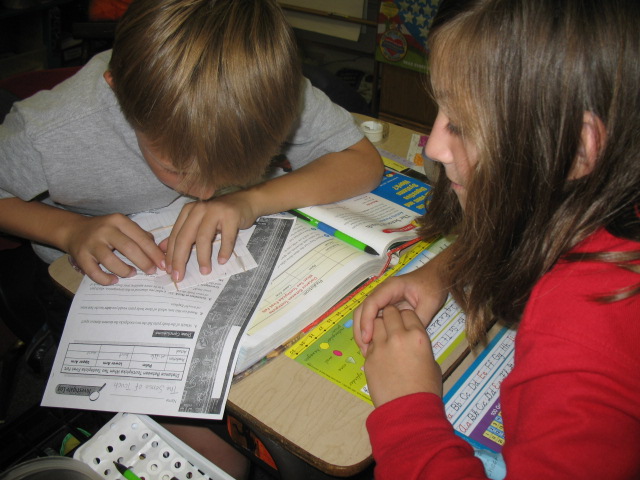 The Harris Hoppenings: The Sense of Touch-Science Experiment