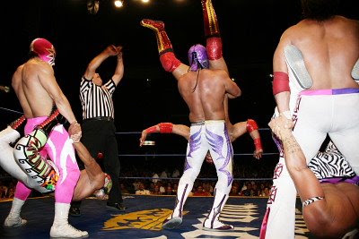 Lucha Libre: HECTOR GARZA, LA MASCARA e HIJO DEL FANTASMA VS SANGRE ...