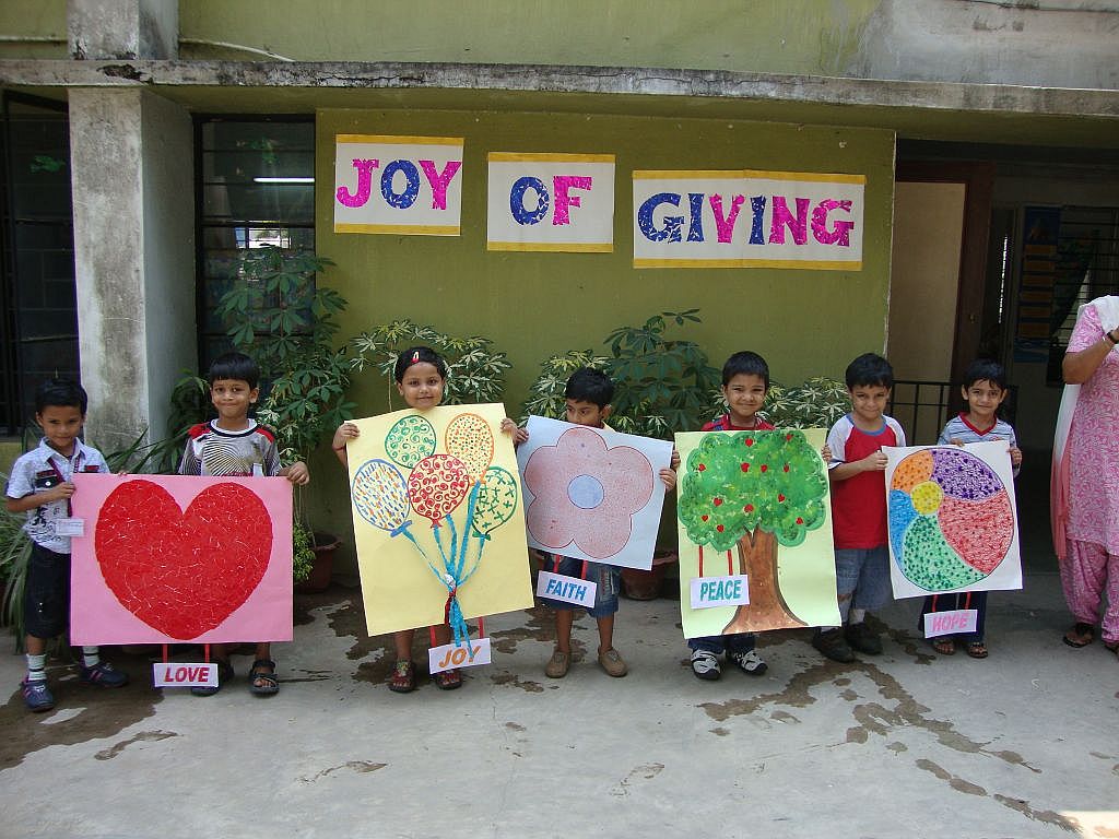 Joy of Giving Week: Jamshedpur JoyFest 2010: 19. Tiny-Tots celebrate ...