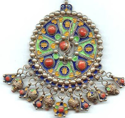 Love All Races: Algerian berbers jewellery