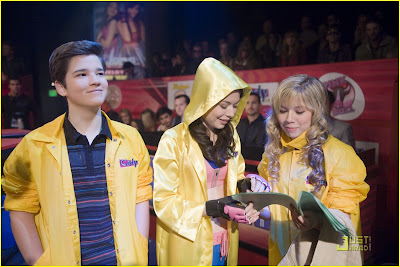Disney e Nick Oficial: Victoria Justice “luta” com Miranda Cosgrove