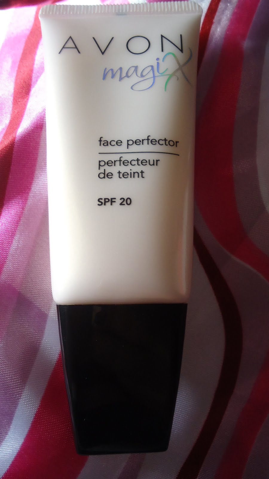Ana na Suécia: Revisão: Avon Magix - Face perfector