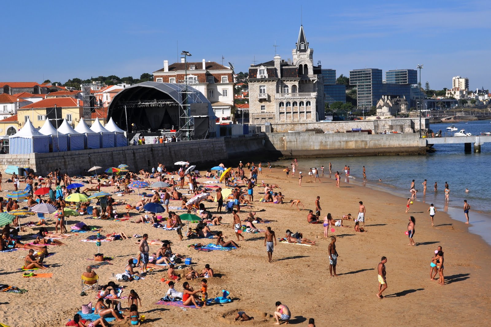 PARQUE DOS POETAS: Cascais - Praia dos Pescadores