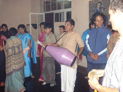 LA FAMILIA DE SOMAKA MAHARAJ: VYASA PUJA DE SOMAKA MAHARAJ EN LIMA Y ...