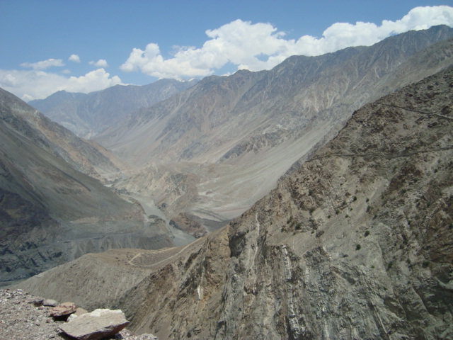 Fairy Meadows: Raikot Bridge to Tato Village