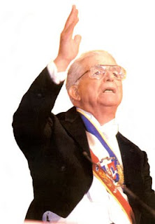 A little bit of me: Joaquin Balaguer, Writer, President and a little more.