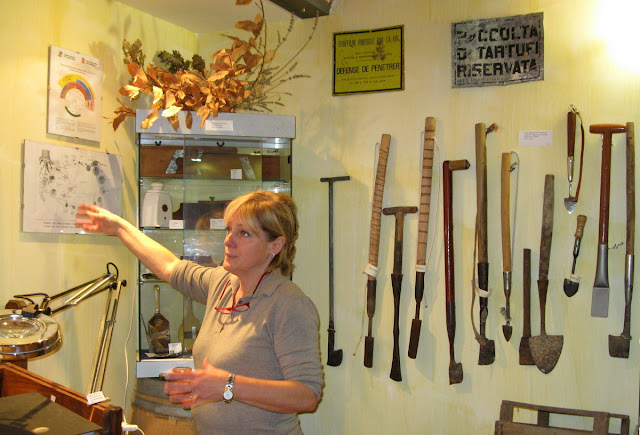 My Travel Journal: The Great Truffle Hunt, Part III - TRUFFLES!!!