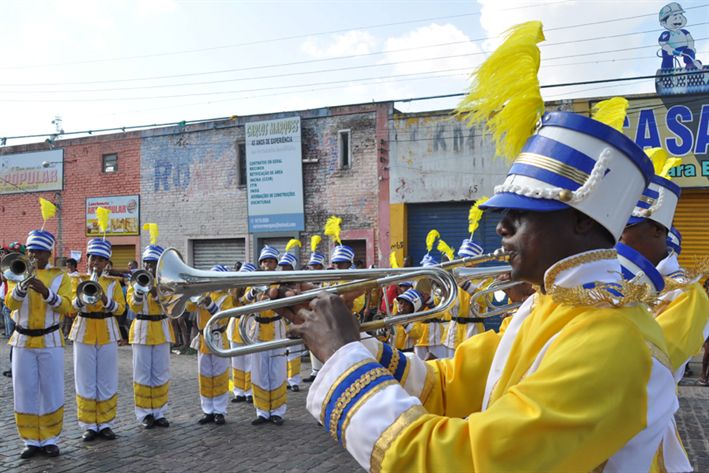 Blog Por Simas: NA PRAÇA DO FORUM, FESTIVAL DE FANFARRAS RESGATA TRADIÇÃO