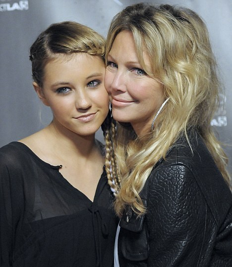 LBColby's DYNASTY Blog: Heather Locklear @ Daughter Ava's Fashion Show