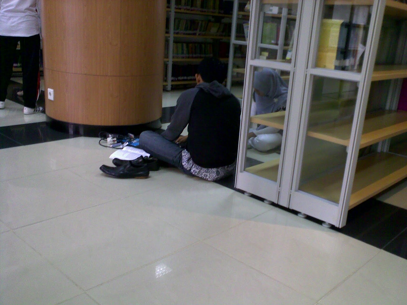 doena-days: Soeman Hs Library