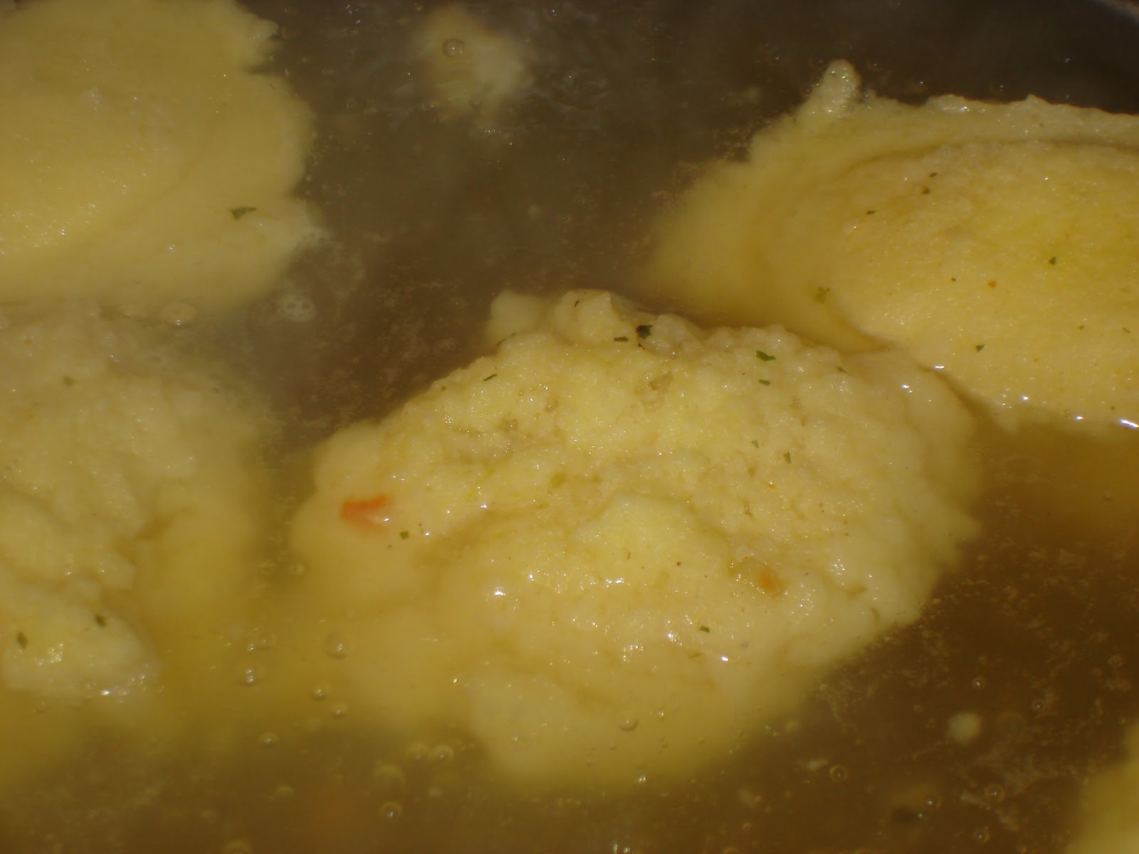 Romanian Dumpling Soup (Supa cu galuste)