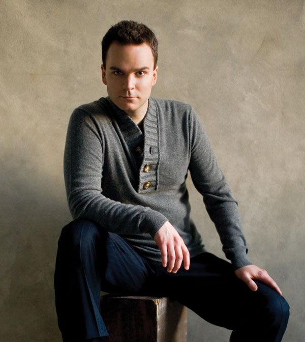 BARIHUNKS ®: Joshua Hopkins featured in Opera News