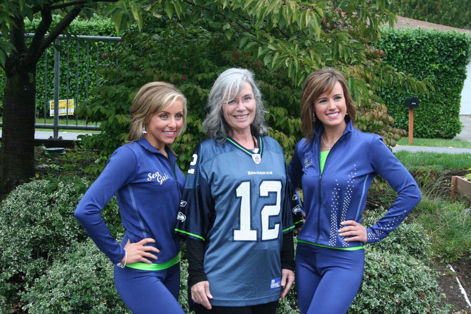 Shoreline Area News: Einstein MS teacher is latest Seahawks Heroes in ...