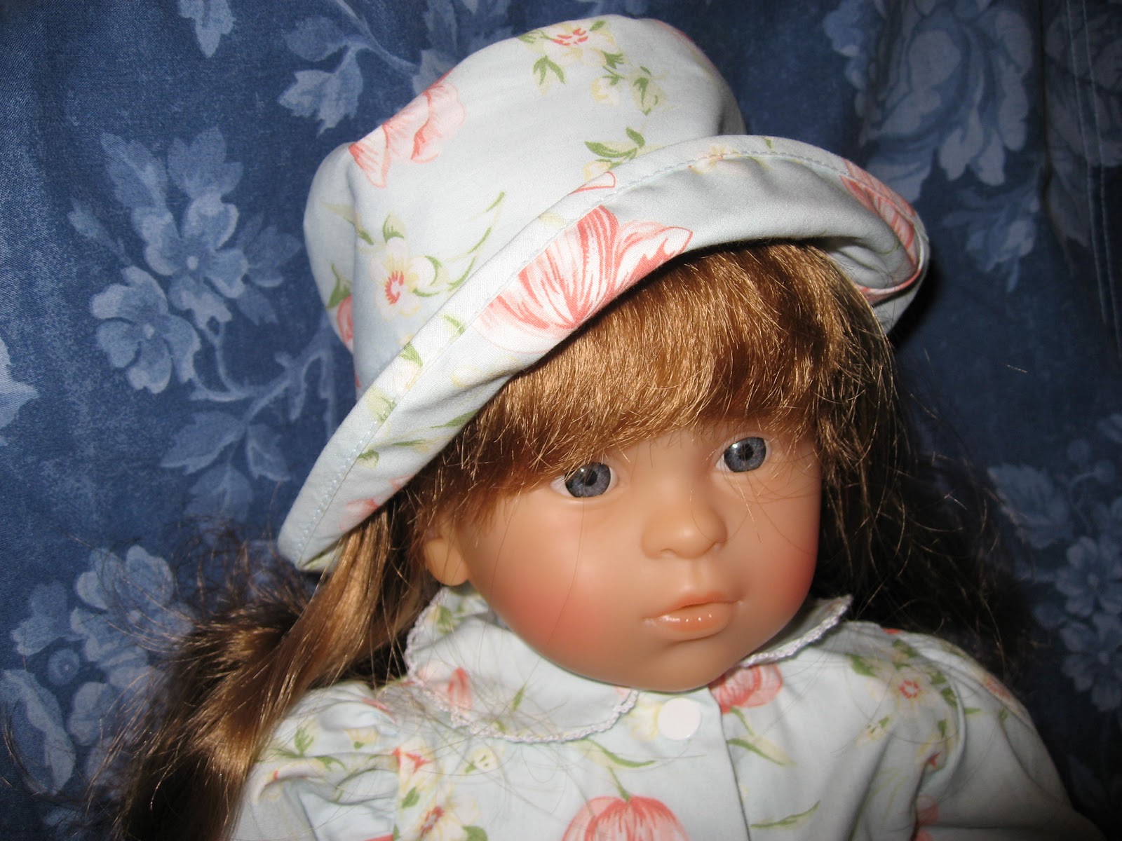 COLLECTION DE POUPEES: EGLANTINE de COROLLE