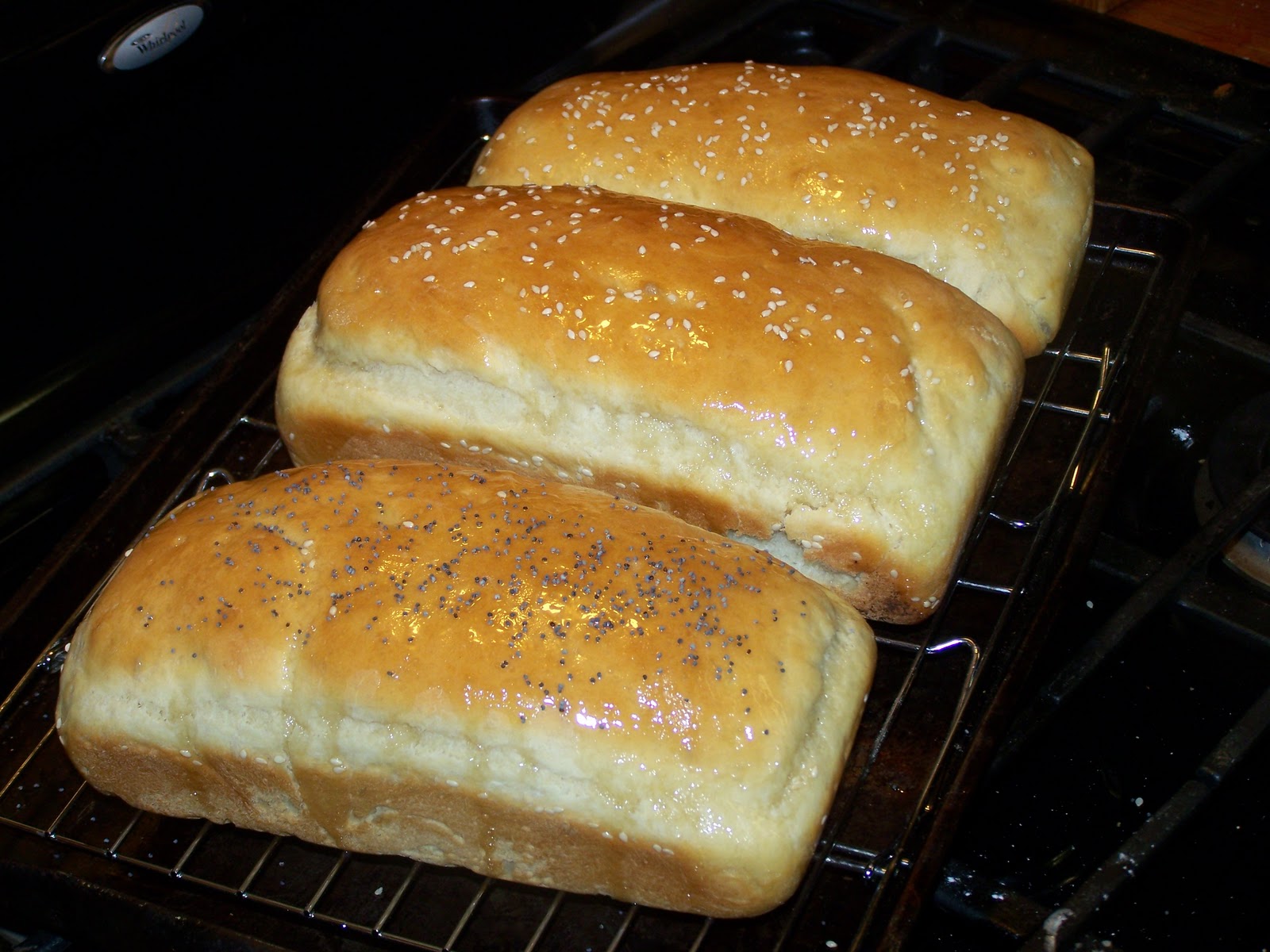 Tupper Cooks!: Stand mixer-white bread......