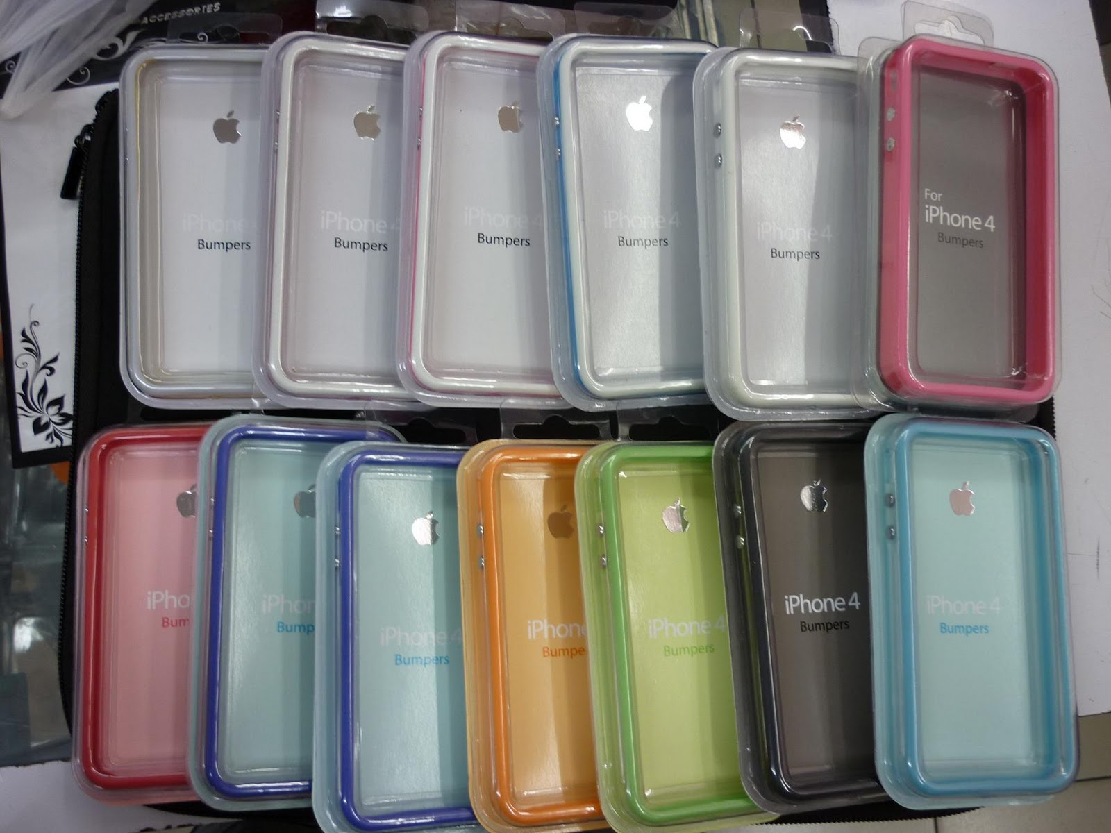 Macessary: Iphone 4 ORI Bumper Casing