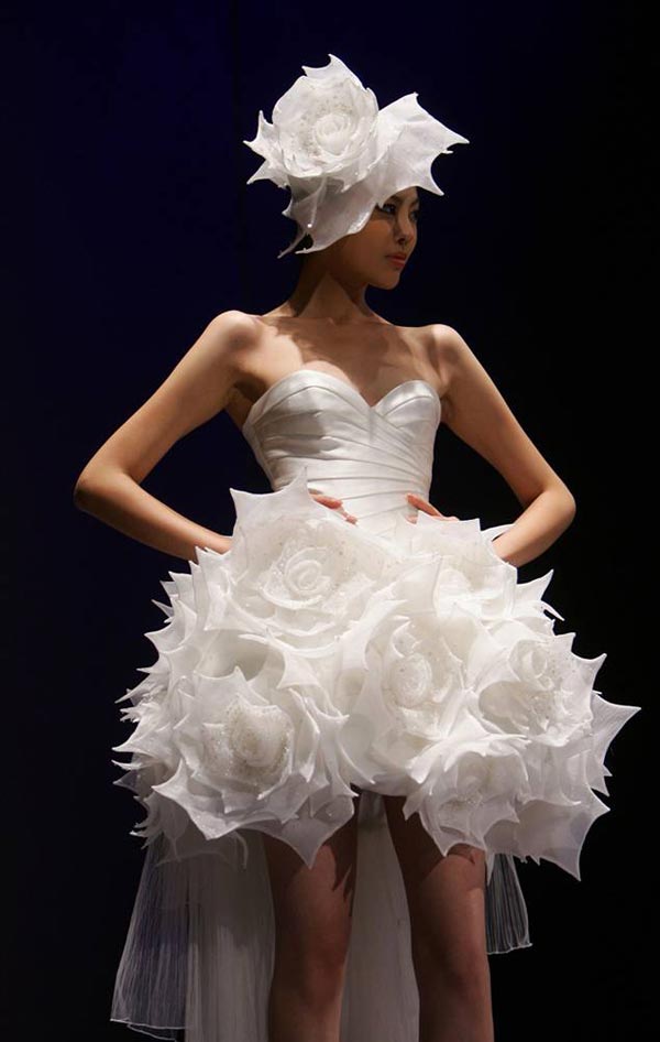 Damn Fresh Pics World s Most Crazy Bridal Gowns damn-fresh-pics-world-s-most-crazy-bridal-gowns