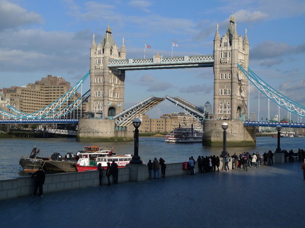 the allen family bermuda triangle: london pictures, part two