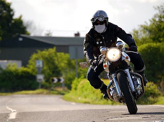 Screensaver - RocketGarage - Cafe Racer Magazine