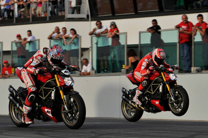 WDW2010 - Ducati Riders Drag Race - RocketGarage - Cafe Racer Magazine