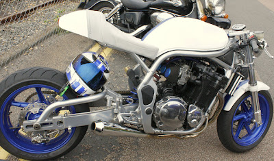 Cafe Fighter Suzuki - RocketGarage - Cafe Racer Magazine