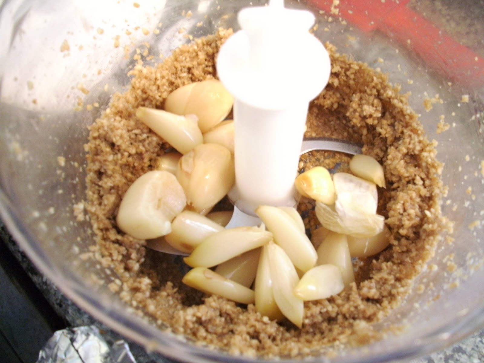 Sound Mind Nutrition: Roasted Garlic Hummus