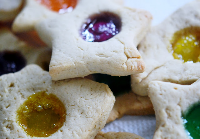 Wandering The Road Less Travelled: Stained Glass Biscuits