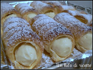 CANNOLI RIPIENI DI CHANTILLY: | UN KILO DI RICETTE