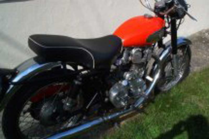 RoyalEnfields.com: Royal Enfield Fury: very fast, super rare, but they ...