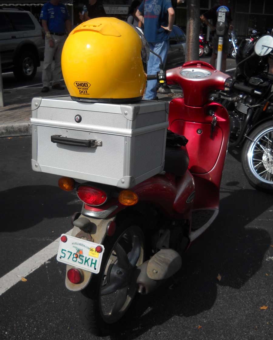 RoyalEnfields.com: Motorcycle luggage: panniers, boxes and bags