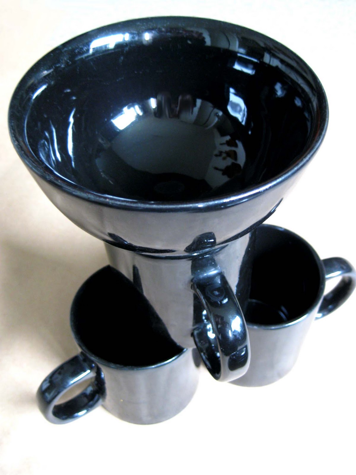 omⒶ KOPPA: MUSTA TUNTUU