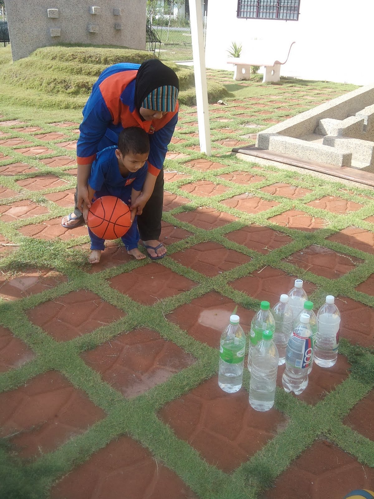 PUSAT ANAK PERMATA NEGARA TAMBUN TULANG, PERLIS: Bowling padang