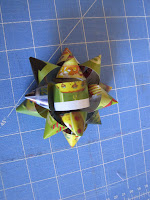 Thrifty Crafting: Magazine Bow - Tutorial