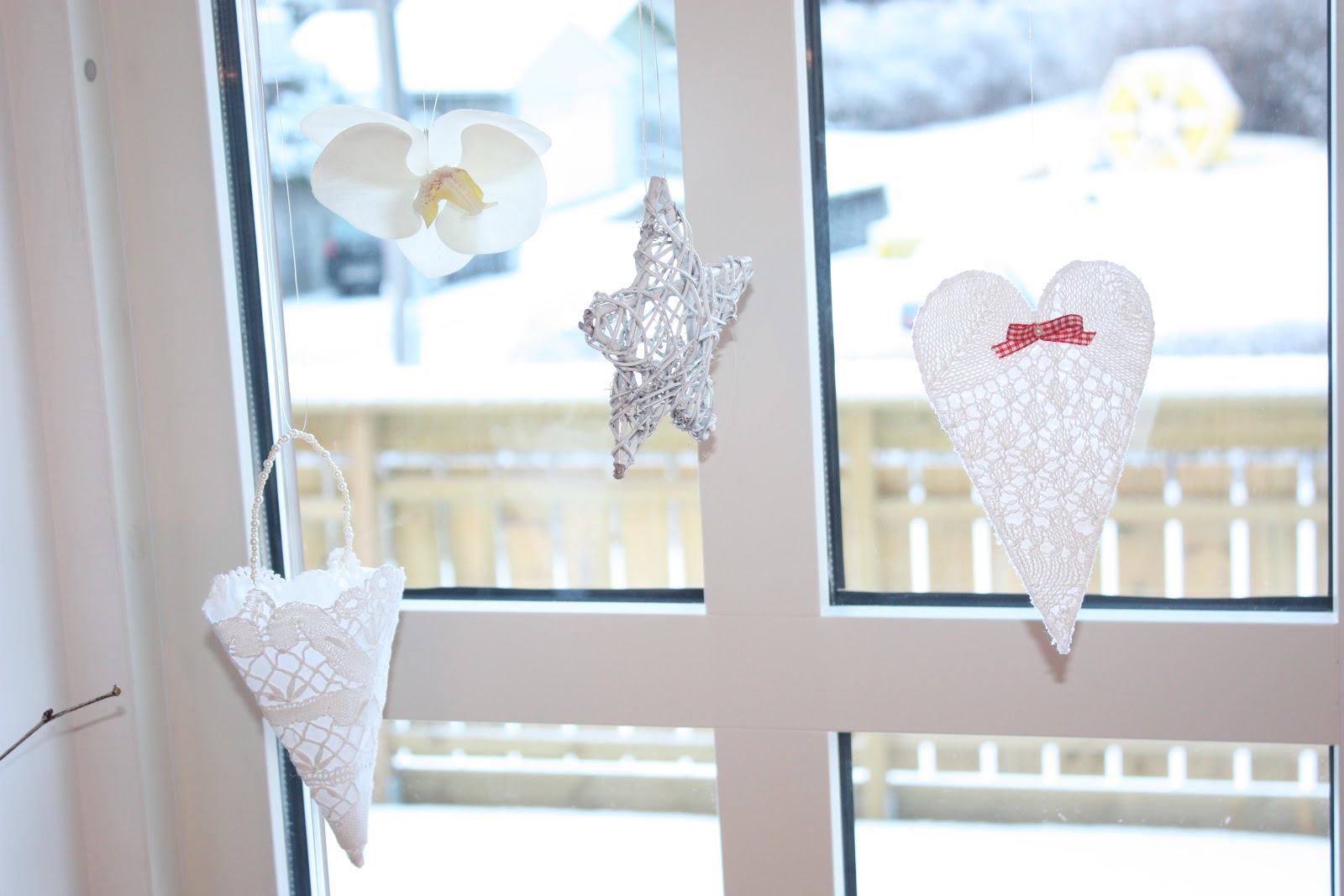 Barbros lille atelier: Vinduspynt