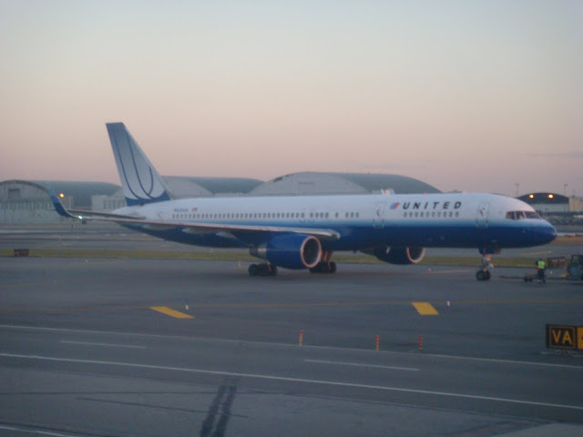 United 82 ( UA82 ) - Los Angeles to New York JFK Boeing 757-200 Economy ...
