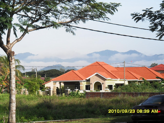cikgu azhar: GUNUNG RAPAT DITUTUPI AWAN (LOWER TEMPERATURE IN IPOH)