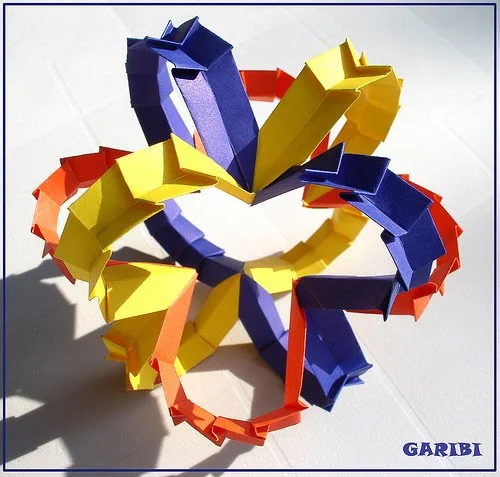 Origami Sculpture Examples by Ilan Garibi
