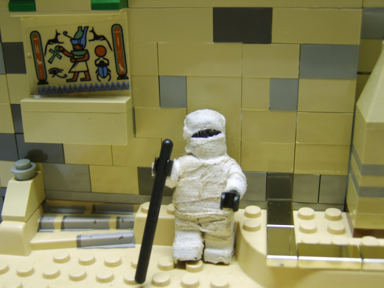 Bene Auctions Custom Lego Minifigs