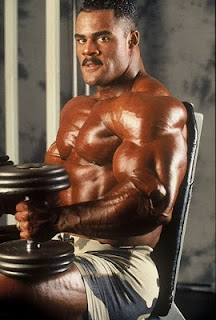 world bodybuilders pictures: strong chest and hard metal muscles don ...