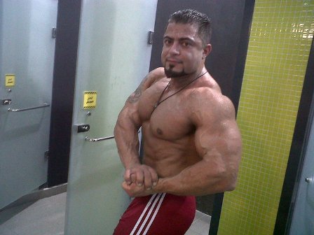 world bodybuilders pictures: smarty arab bodybuilder muhammad albadar